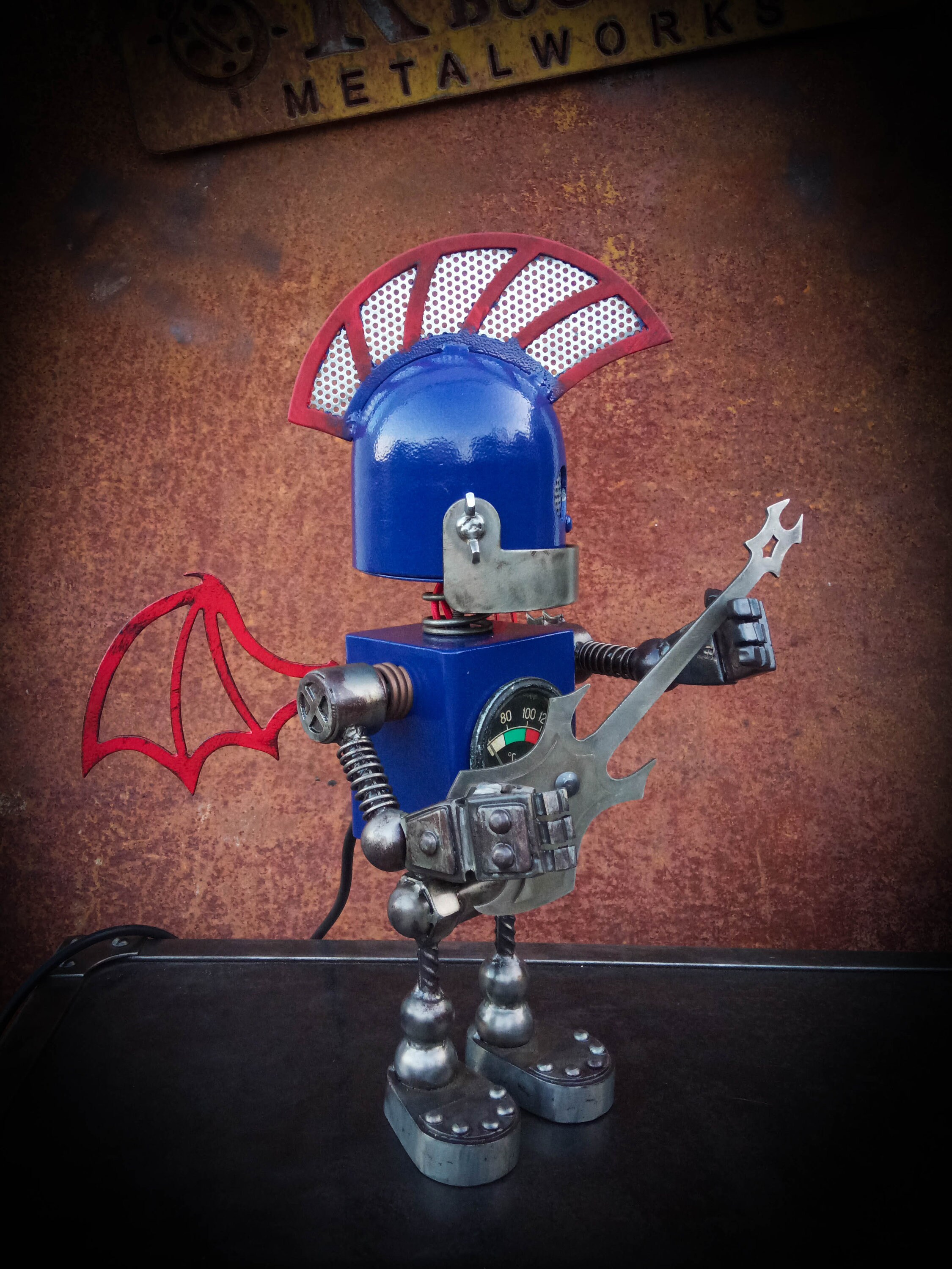 Robot Metal Sculpture Table Lamp / Cute Little Robot Figure Heavy Metal ...