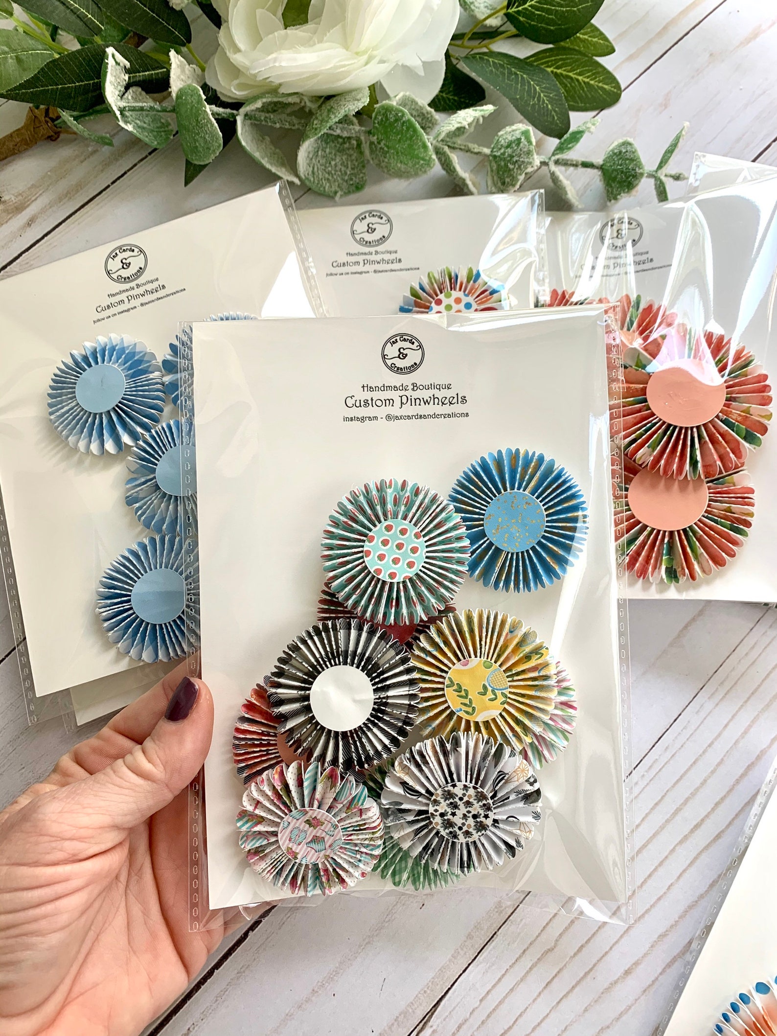 Paper Fans / Party Fans / Scrap Booking Rosettes / Pinwheels / Card ...