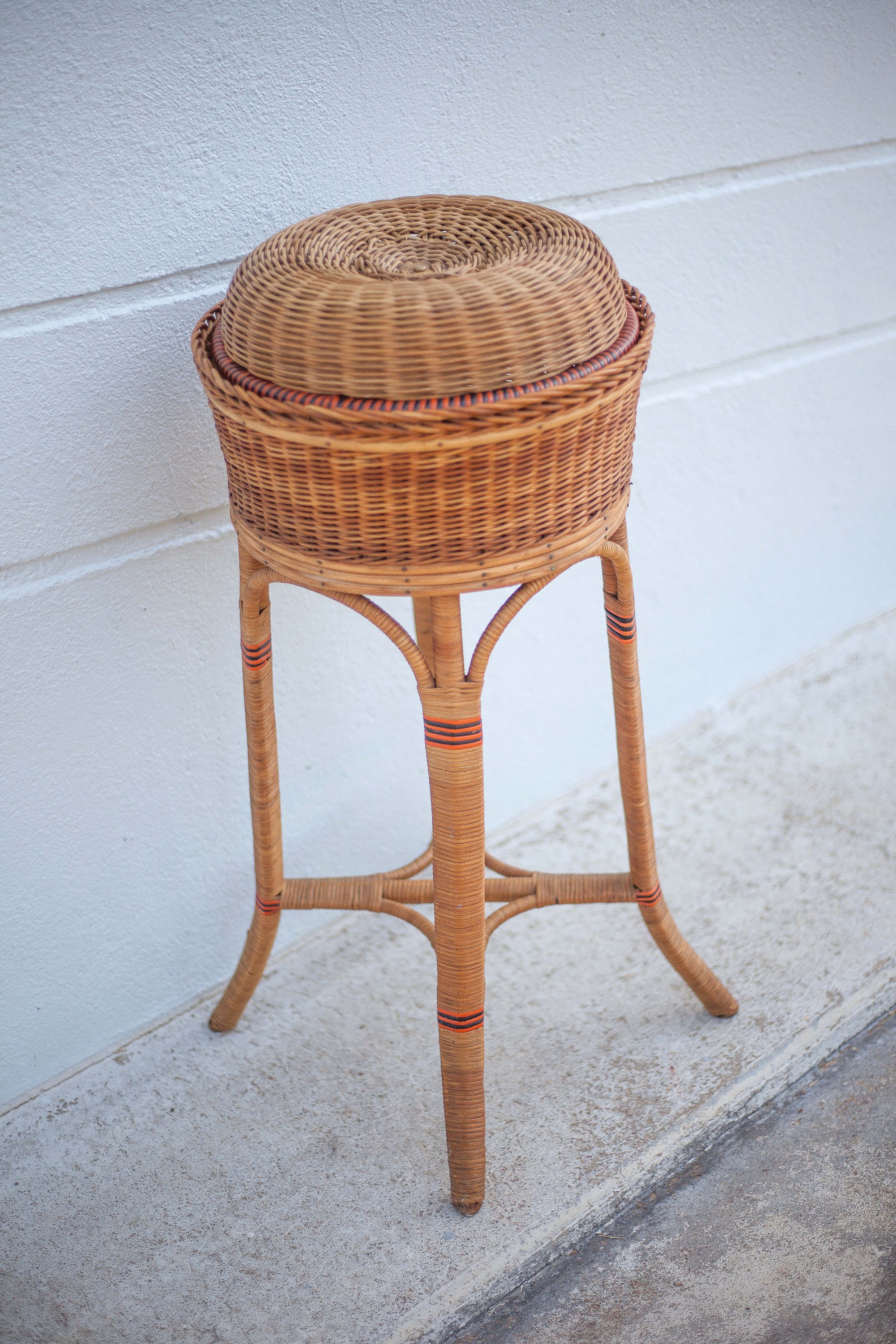 Rattan and Scoubidou Son Worker, Rattan Seamstress, Wicker, Standing ...