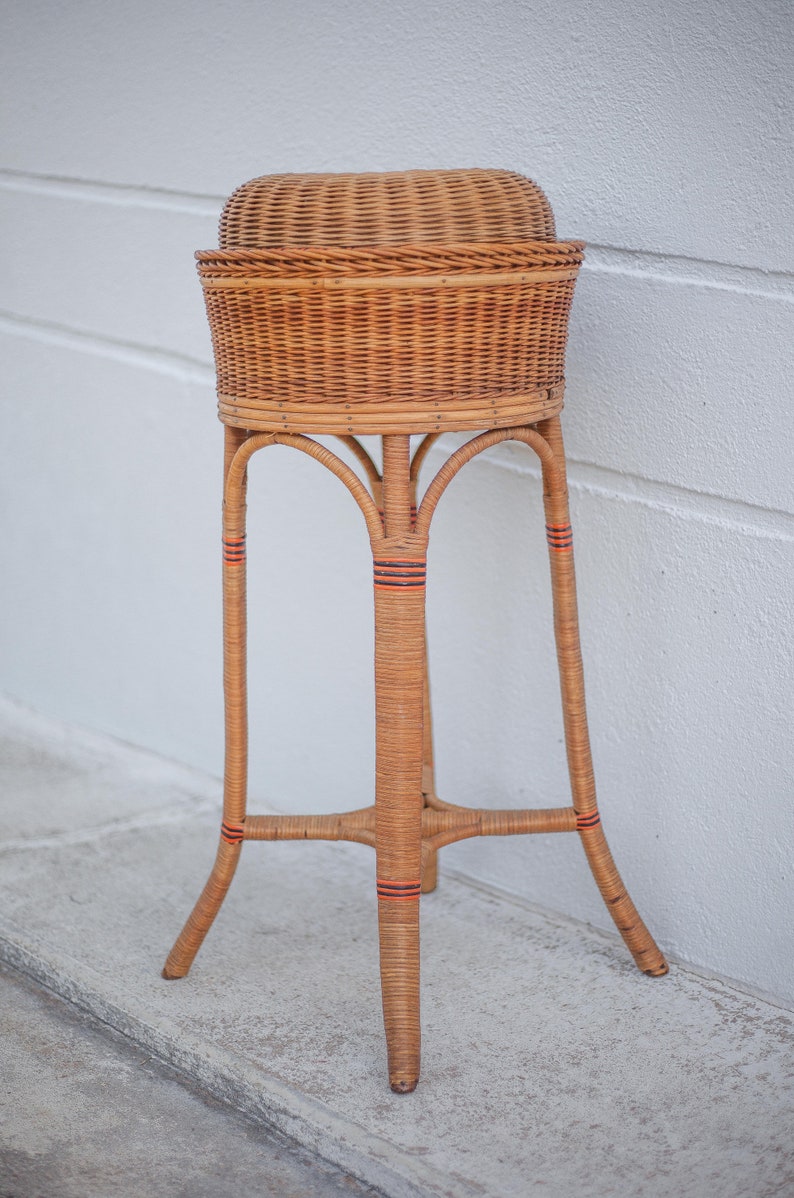 Rattan and Scoubidou Son Worker, Rattan Seamstress, Wicker, Standing ...