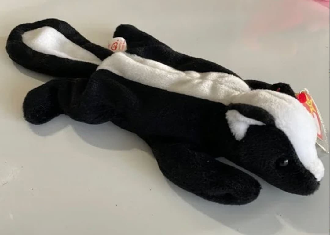 Ty Beanie Baby * Stinky the Skunk * Date of Birth: February 13, 1995 - Etsy