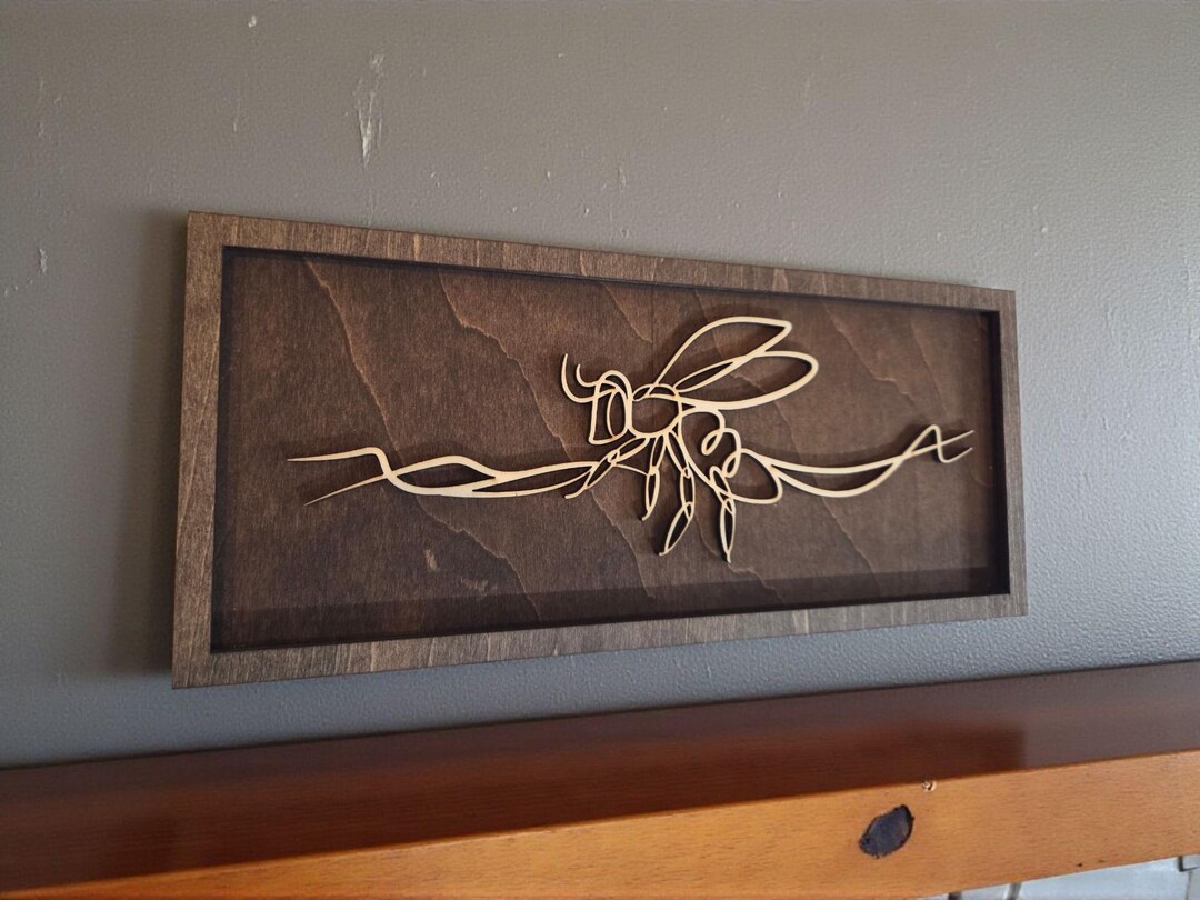 3D, Laser Engraved Line Art, Bee - Etsy