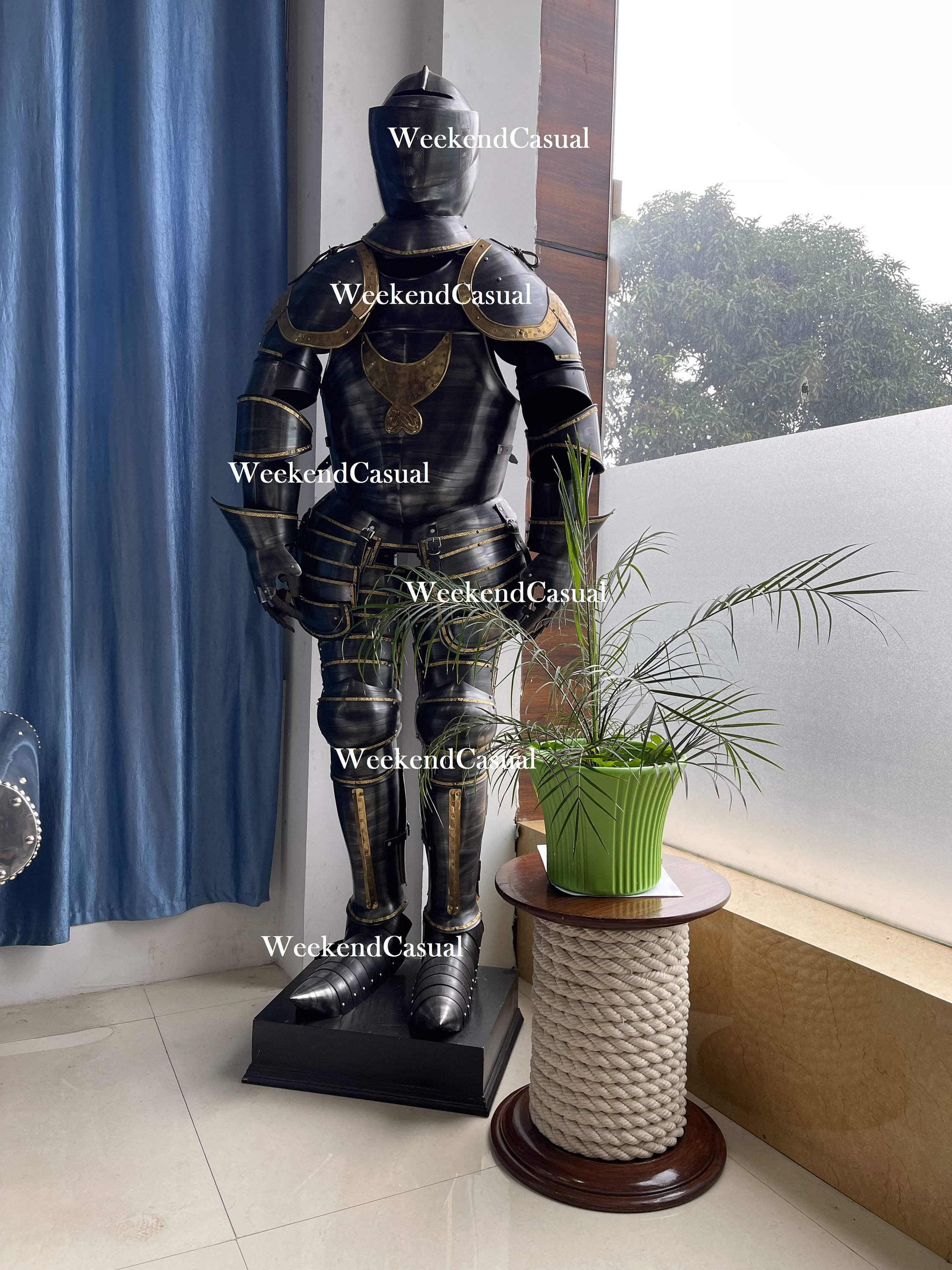 Medieval Suit Of Armor Statue