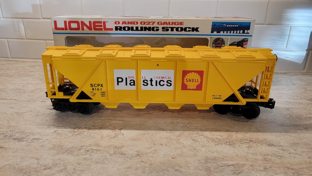 Vintage Lionel Train, Lionel 0-027 Guage Rolling Stock No-6-6107 Shell ...