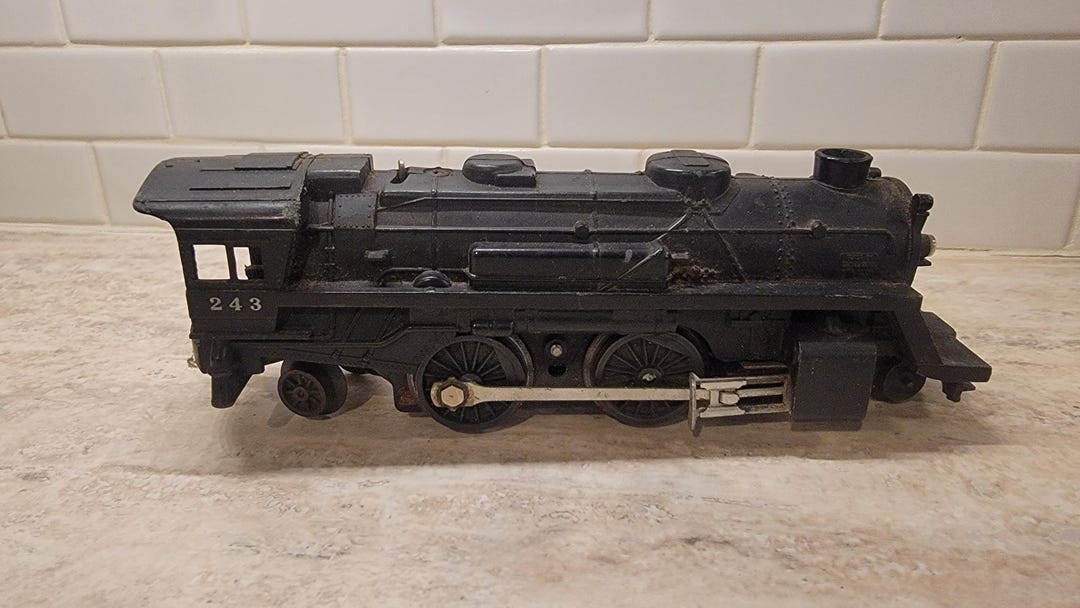 Vintage Lionel 243 Steam Engine Locomotive, Vintage Lionel Lines ...