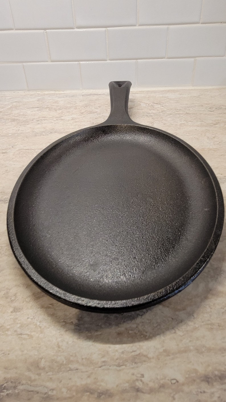 Lodge Cast Iron Oval OS2 Pan Seasoned ,frying Pan, Cast Iron Sizzler ...