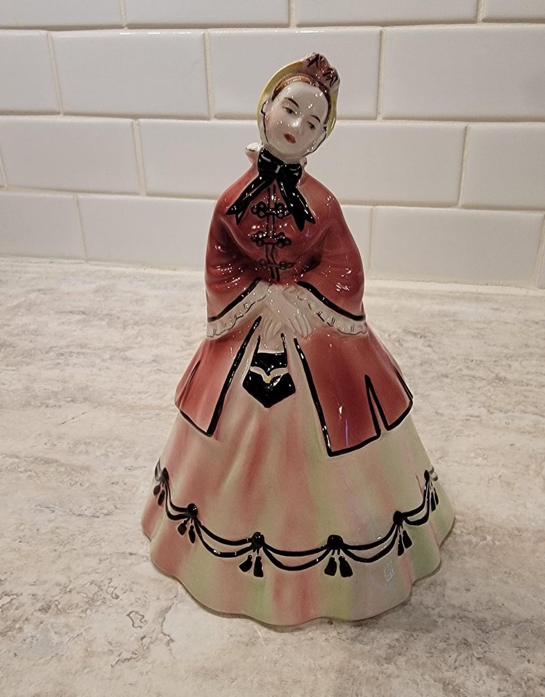 Vintage Goldscheider Everlast Corp. Vintage the Lady Caller Figurine ...