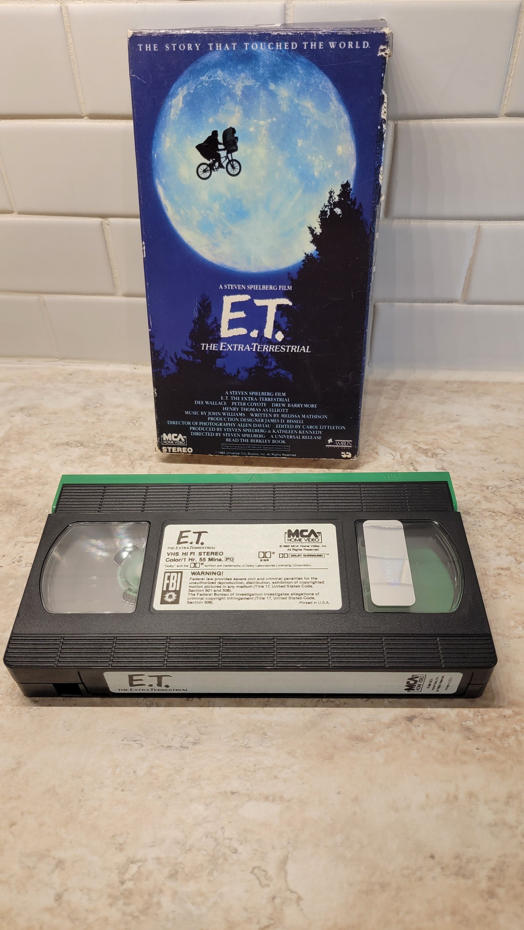 ET the Extra Terrestrial VHS Steven Spielberg Steven Spielberg Vhs ...