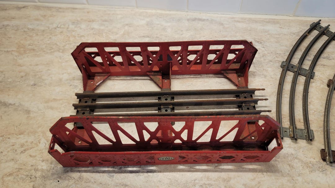 Vintage Lionel Prewar 270 Red Metal Bridge With Pedestrian Walkway ...