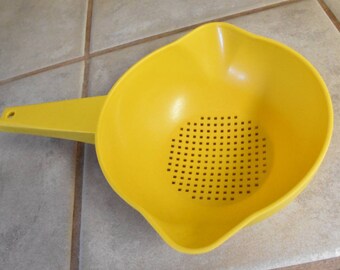 Yellow Tupperware Strainer | Etsy