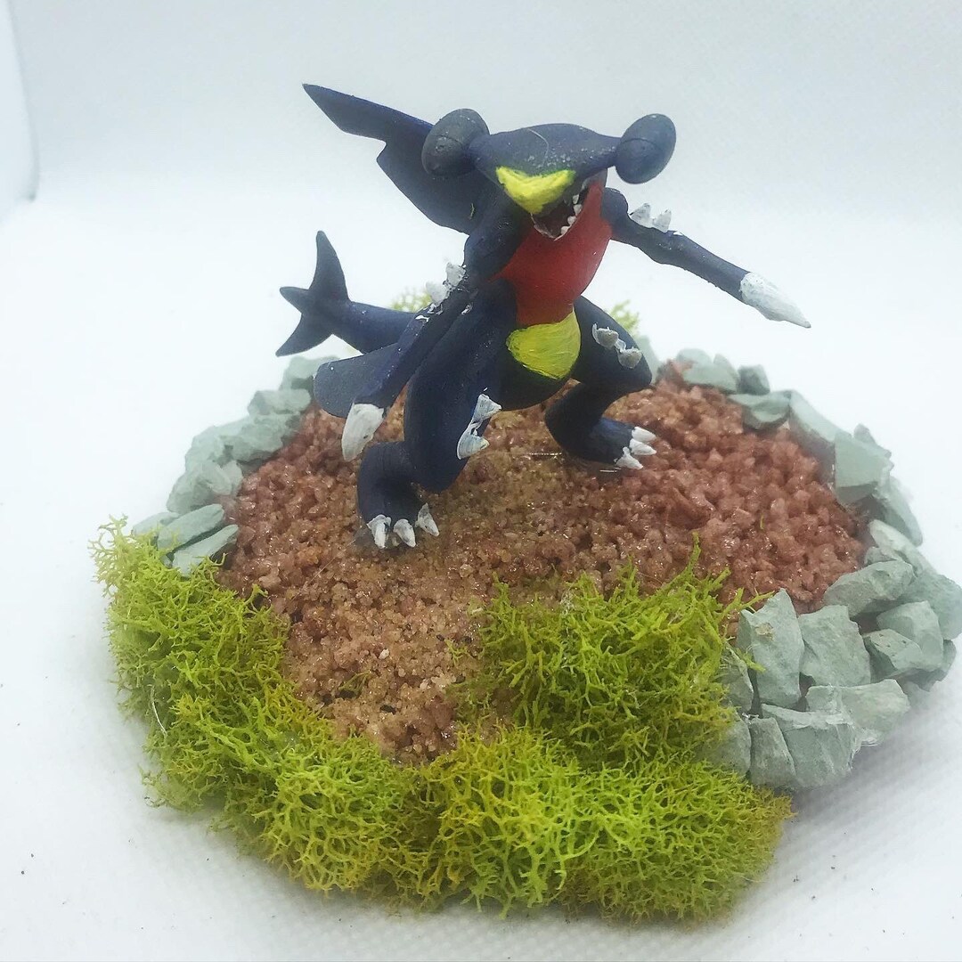 Garchomp Pokémon Terrarium, Desk Display Shelf Decoration POKEMON GIFT ...