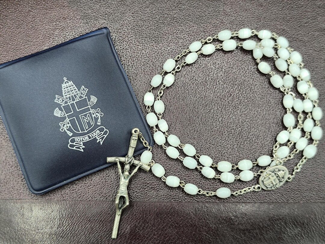 Saint John Paul II - Authentic Audience Rosary Blessed and Given by the ...