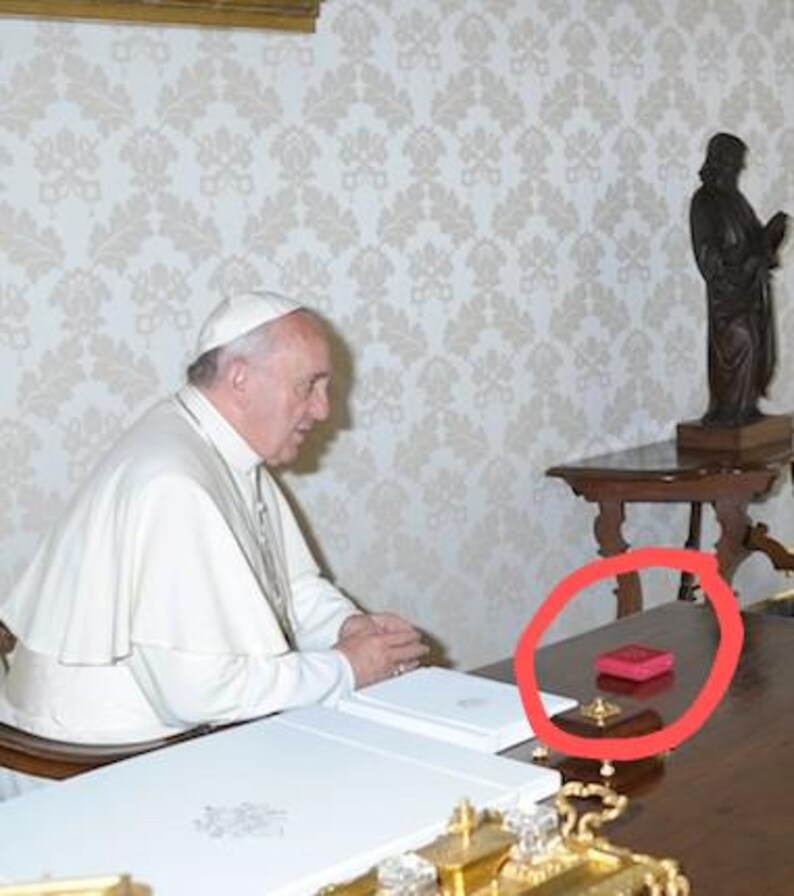 Authentic Papal Audience Rosary – Blessed by Pope Francis - With Box ...