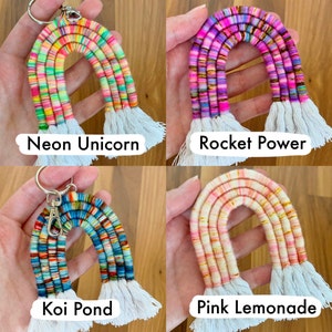 Indie Dyed Yarn Rainbow Key Chain, Boho Macrame Rainbow Bag Charm, Hand ...