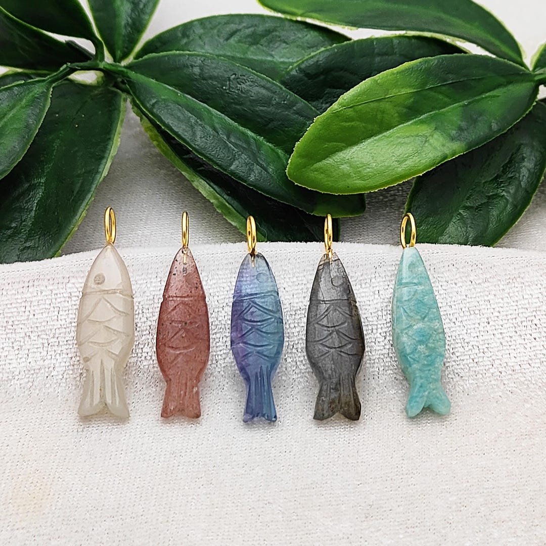 Gemstone Artisan Fish Pendant/unique Fish Pendant/hand Carving Crystal ...