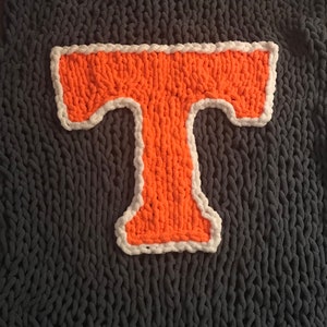 Collegiate Blankets, Chunky Knit Blanket, Vegan Yarn Blanket, Arm Knit ...