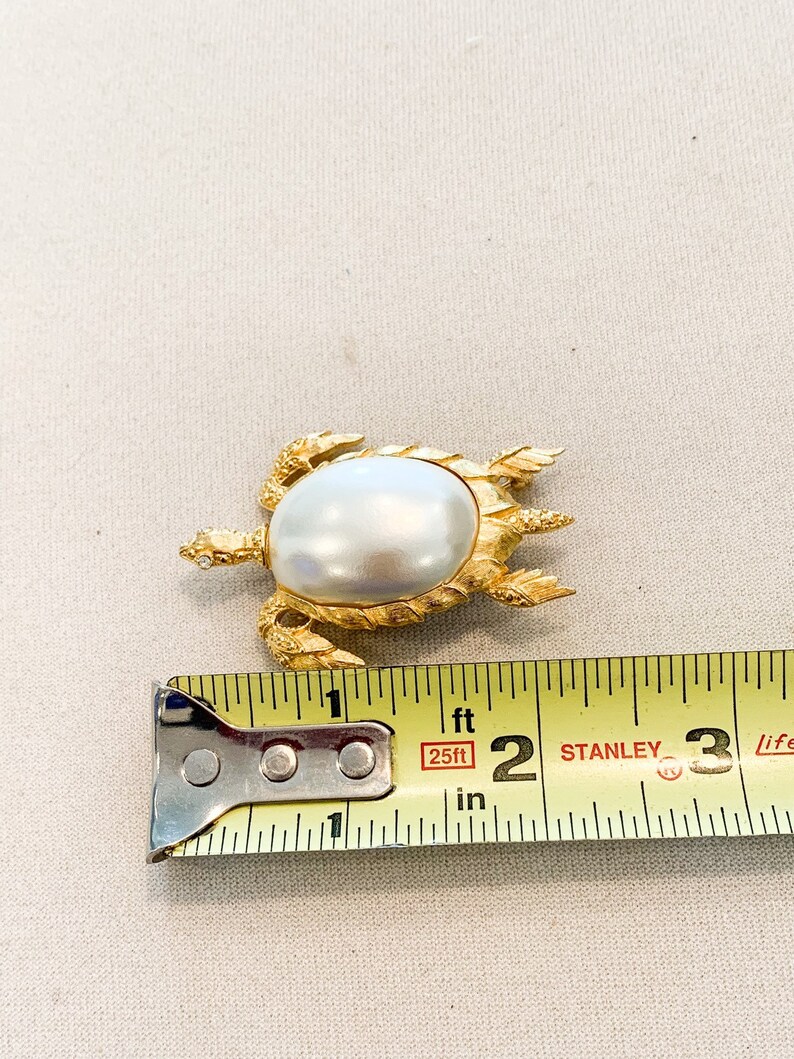 Trifari Vintage Turtle Pearl Belly Pin - Etsy