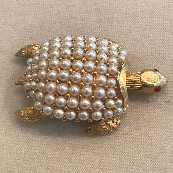 Trifari Pearl Brooch - Etsy