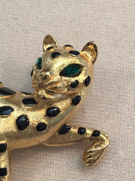 Trifari Vintage Panther Pin - Gem