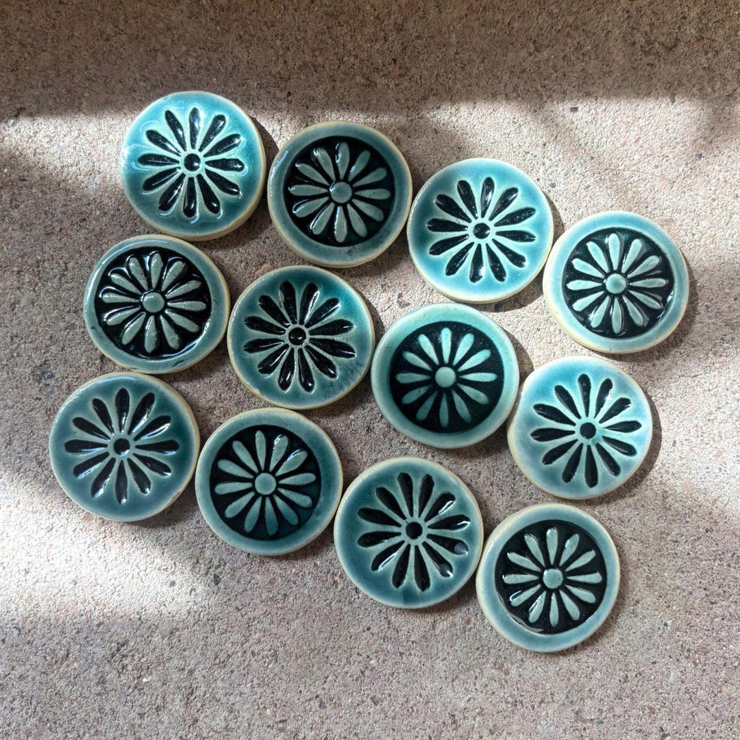 Handmade Ceramic Flower Magnets - Set of 6 - Green Daisy Design - Etsy