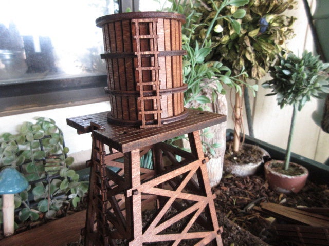 O Scale Old West Wooden Water Tower — Old West Miniatures