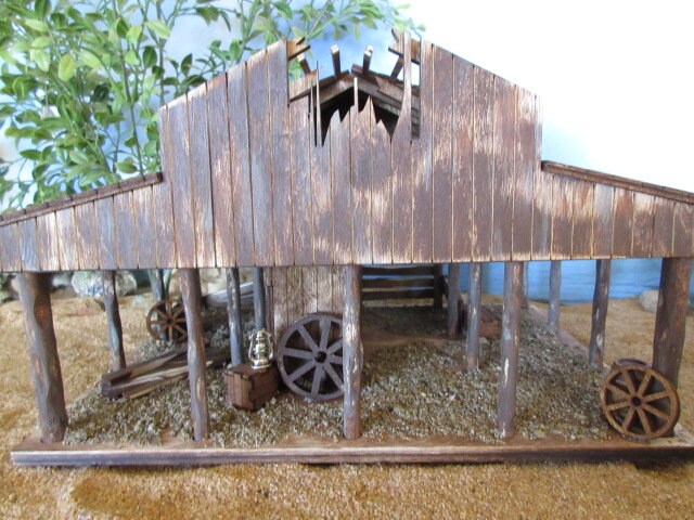 O Scale Lonesome Dove Barn — Old West Miniatures