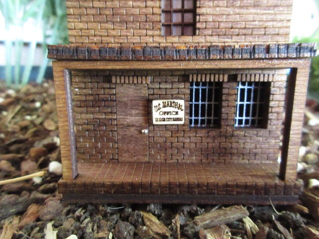 HO Scale Gunsmoke Dodge City Marshal Office/Jail — Old West Miniatures