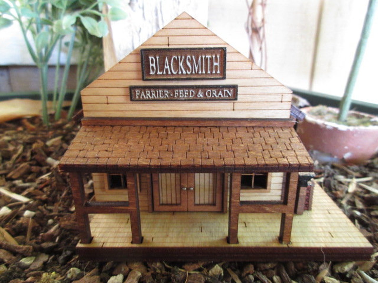 HO Scale 1:87 Miniature Blacksmith, Farrier, Miniature Old Western ...