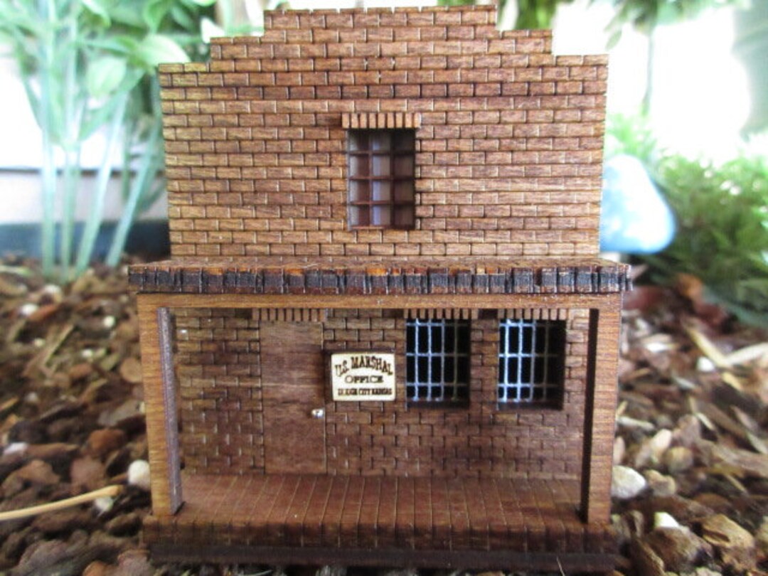HO Scale Miniature Gunsmoke Dodge City Marshal Office/jail Matt Dillon ...