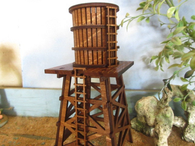 O Scale Old West Wooden Water Tower — Old West Miniatures