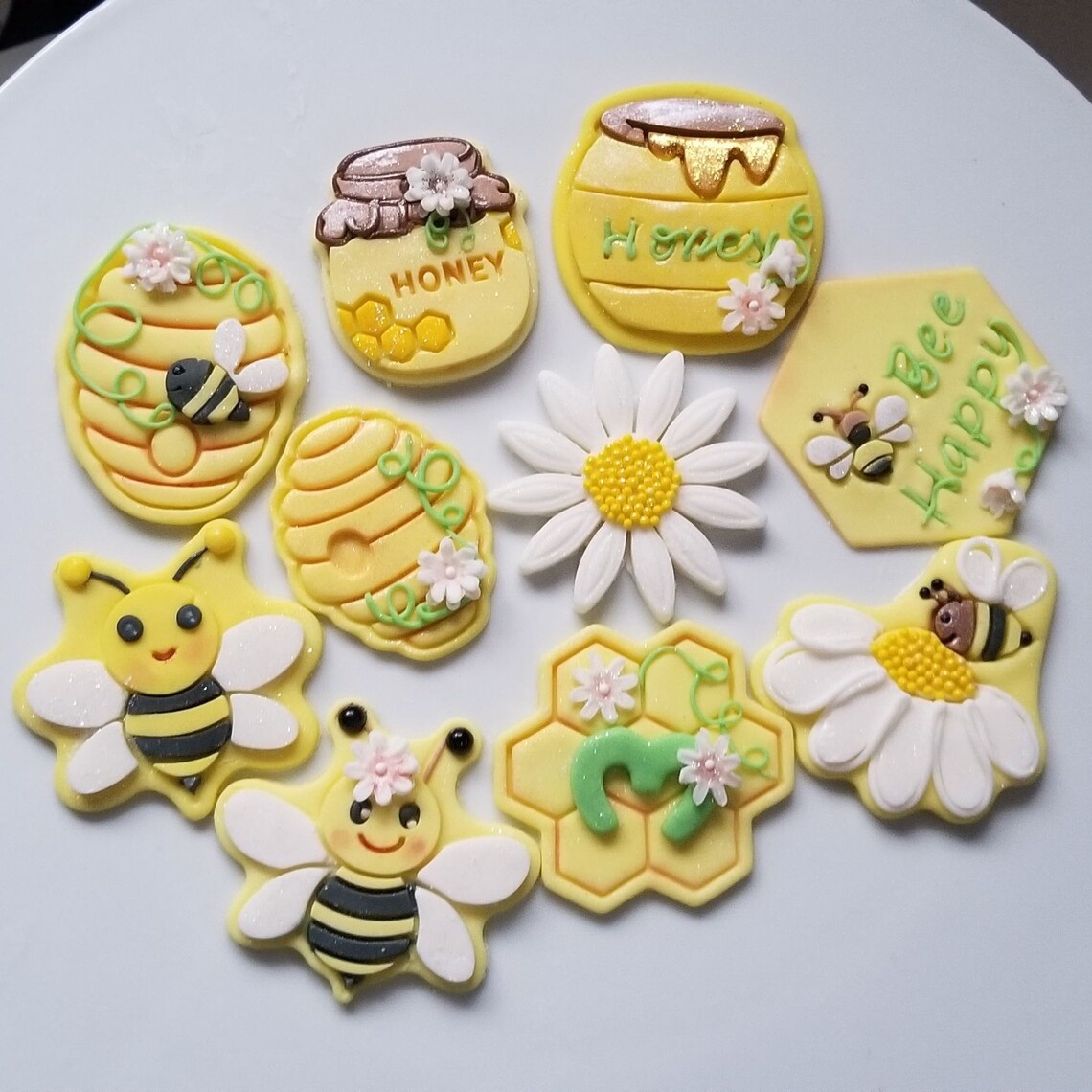 Edible Fondant Bee Cup Cake Toppers (10pack) - Etsy