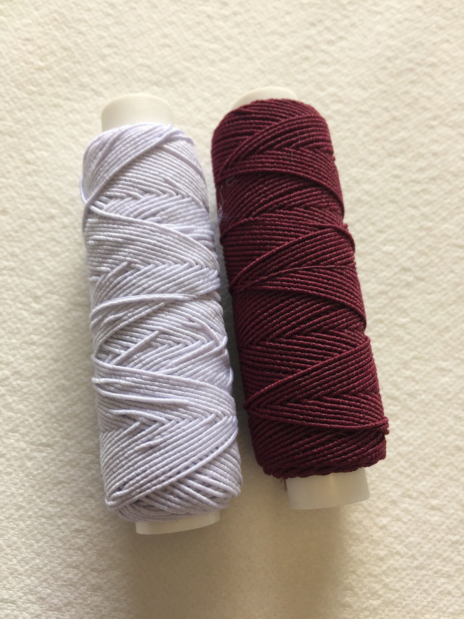 Shirring Shearing Pack of 2 Reels, White & Wine ,elastic Thread 20 ...