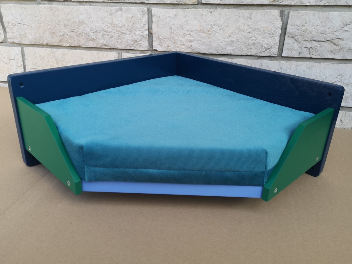 Wally Corner Plus Wall Mounted Cat Corner Shelf With a - Etsy