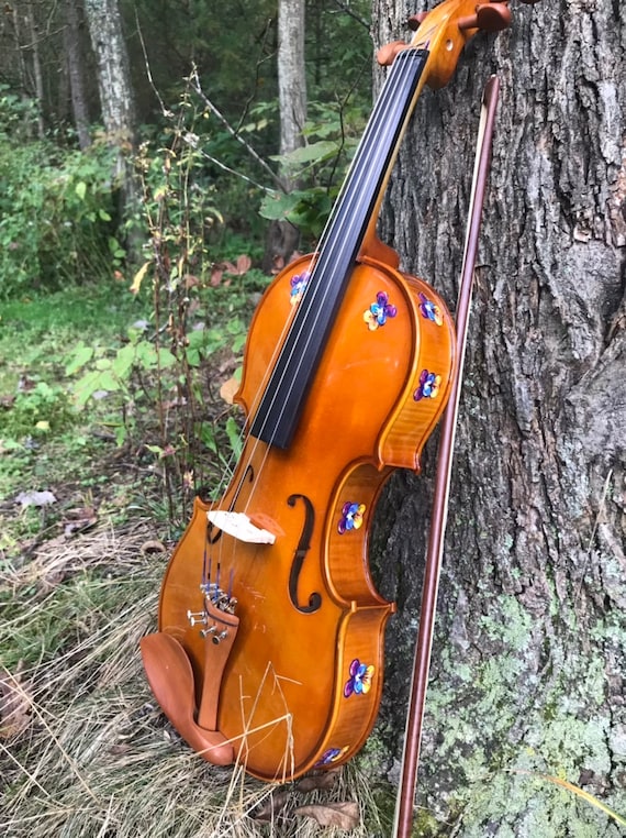 Custom-painted Viola: Viola Flower Design | Etsy