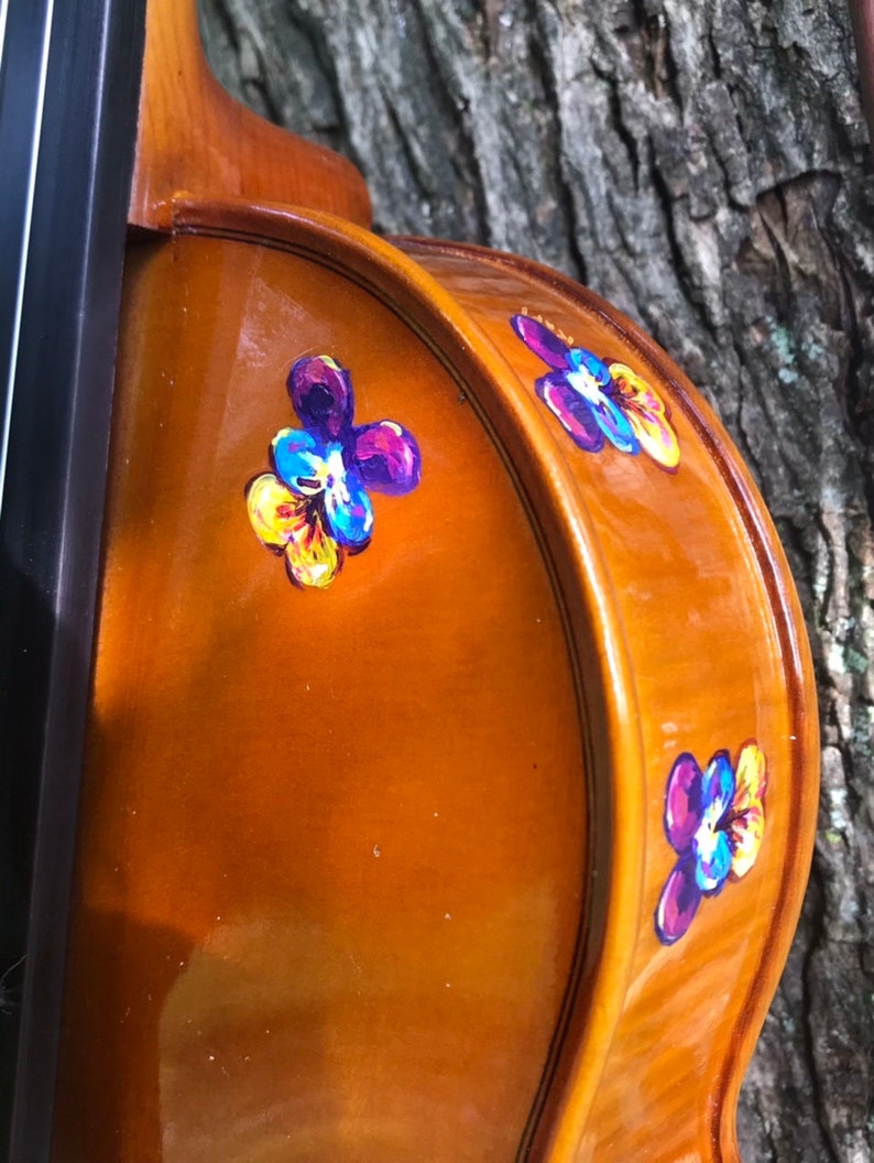 Custom-painted Viola: Viola Flower Design - Etsy