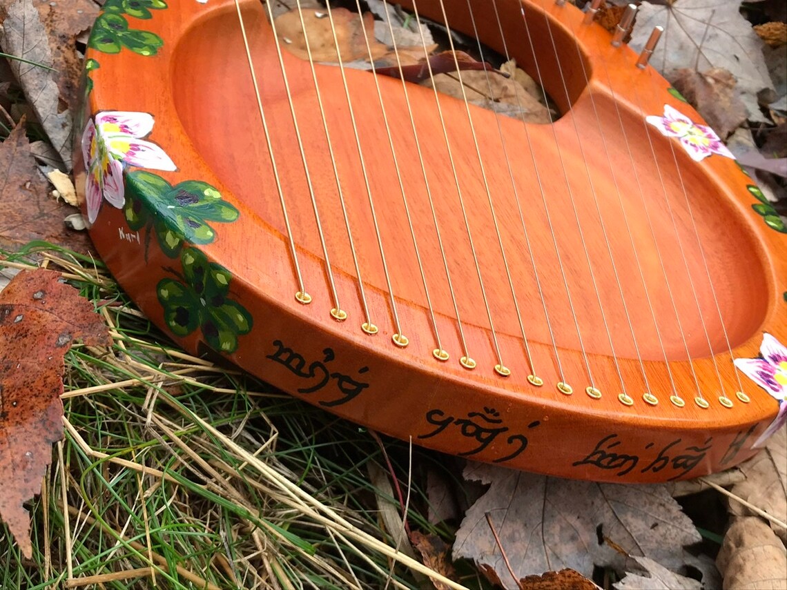 Hand-decorated Lyre Harp - 16-string, Shamrock/wood Sorrel Design - Etsy