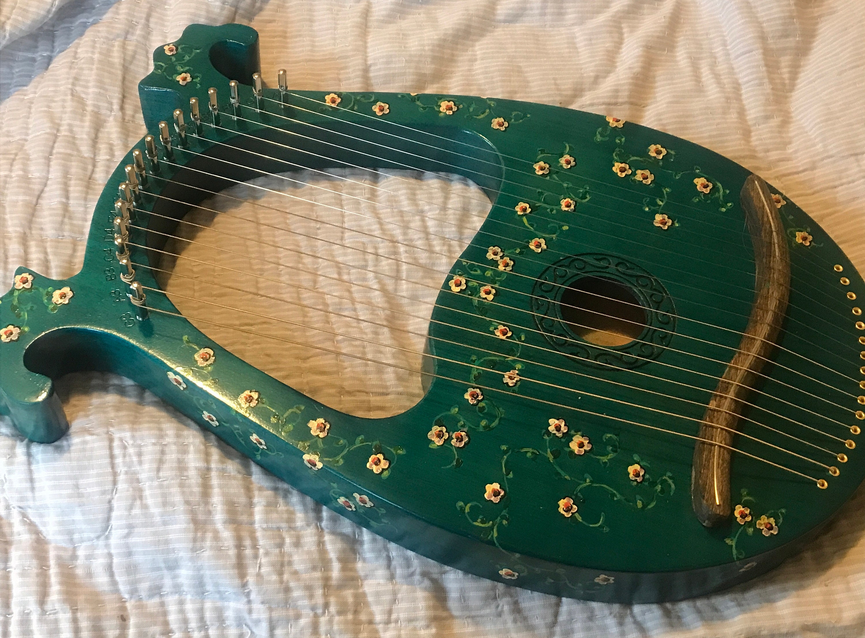 Hand-decorated Lyre Harp - 16-string, Daisy Vine Design - Etsy