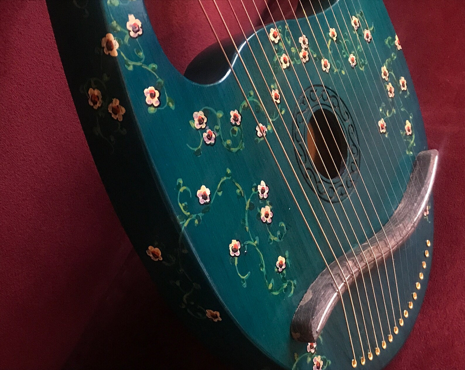 Hand-decorated Lyre Harp - 16-string, Daisy Vine Design - Etsy