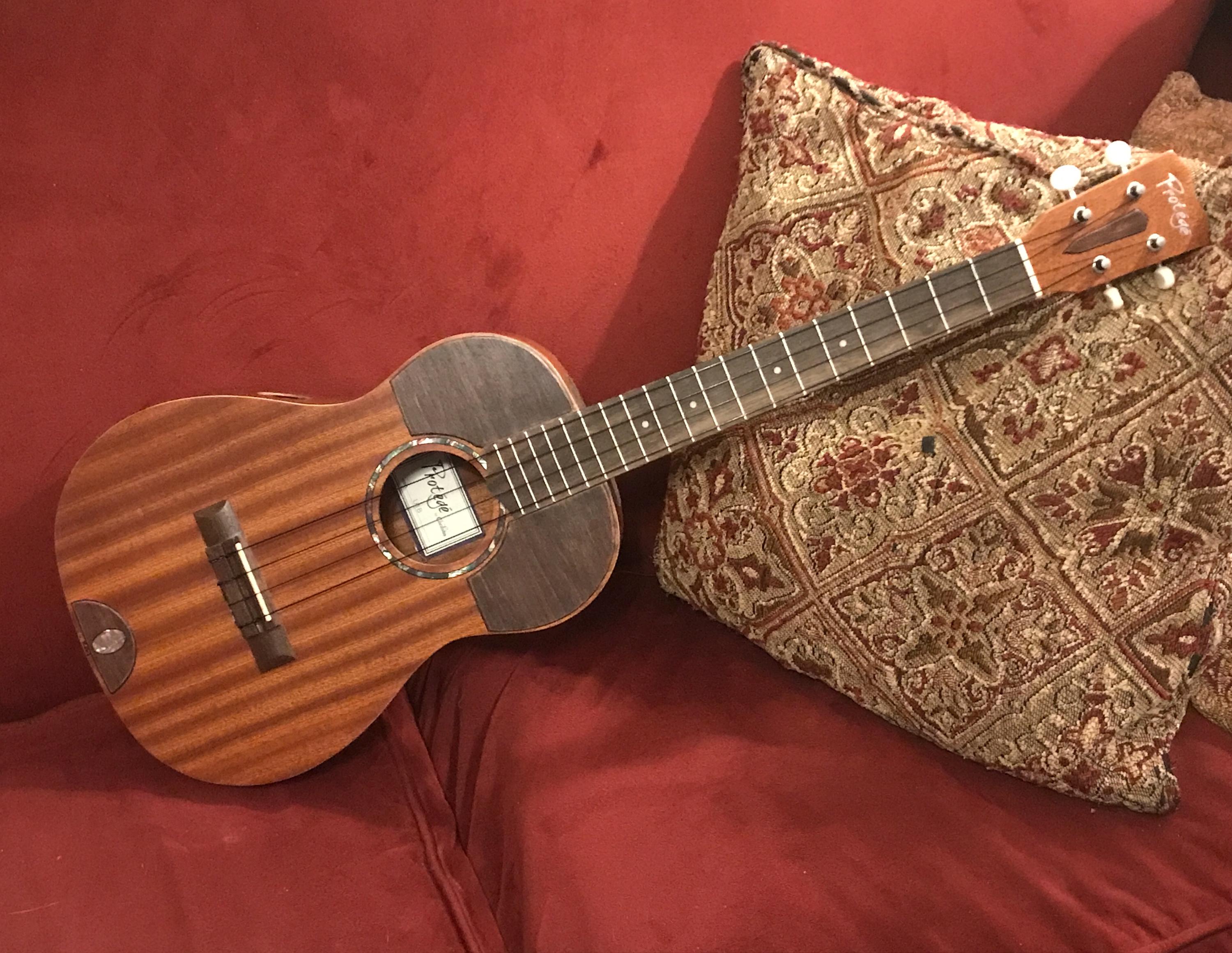 Venezuelan Cuatro/baritone Ukulele Hybrid- Walnut/abalone Design - Etsy
