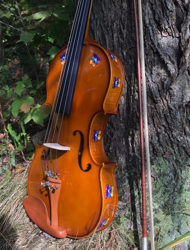 Custom-painted Viola: Viola Flower Design - Etsy