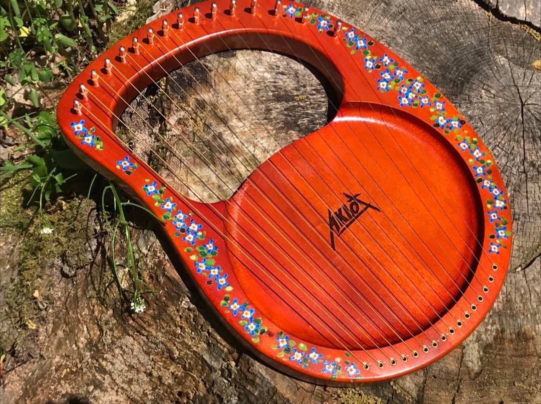 Hand-decorated Lyre Harp - 16-string, Bluets Design - Etsy