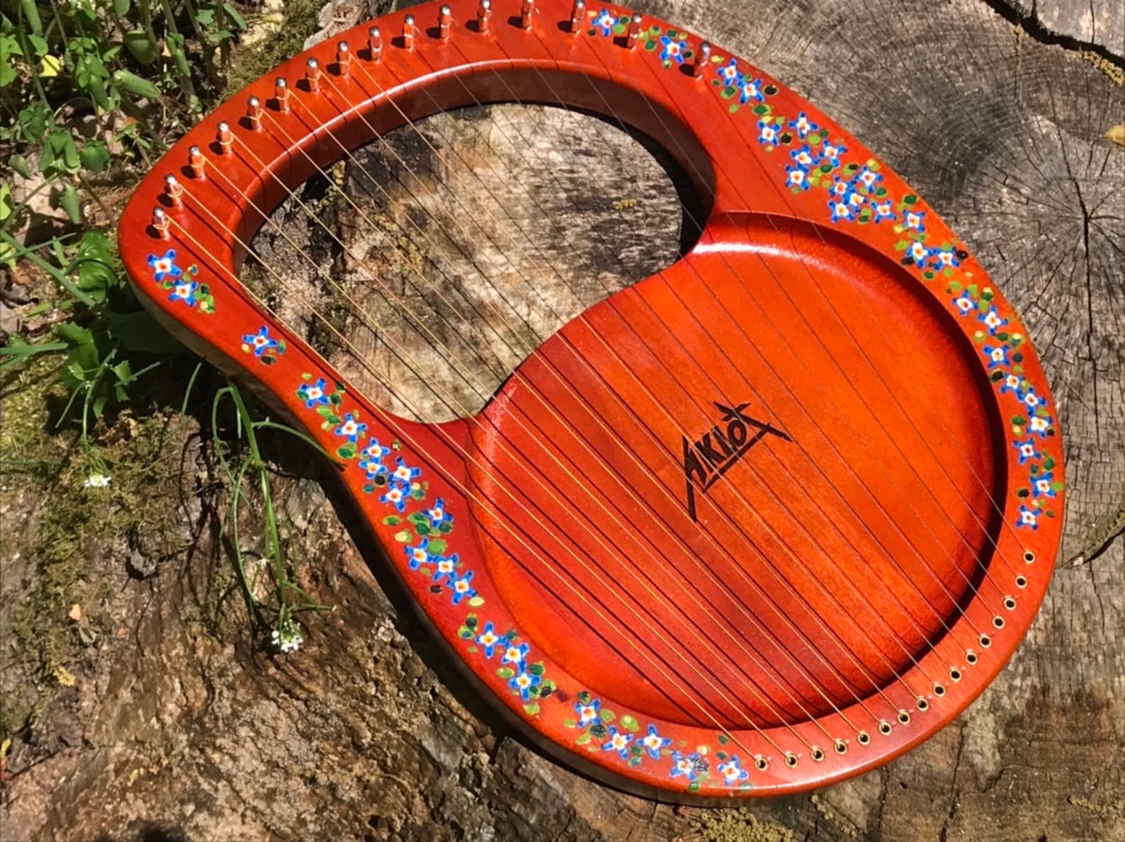 Hand-decorated Lyre Harp - 16-string, Bluets Design - Etsy