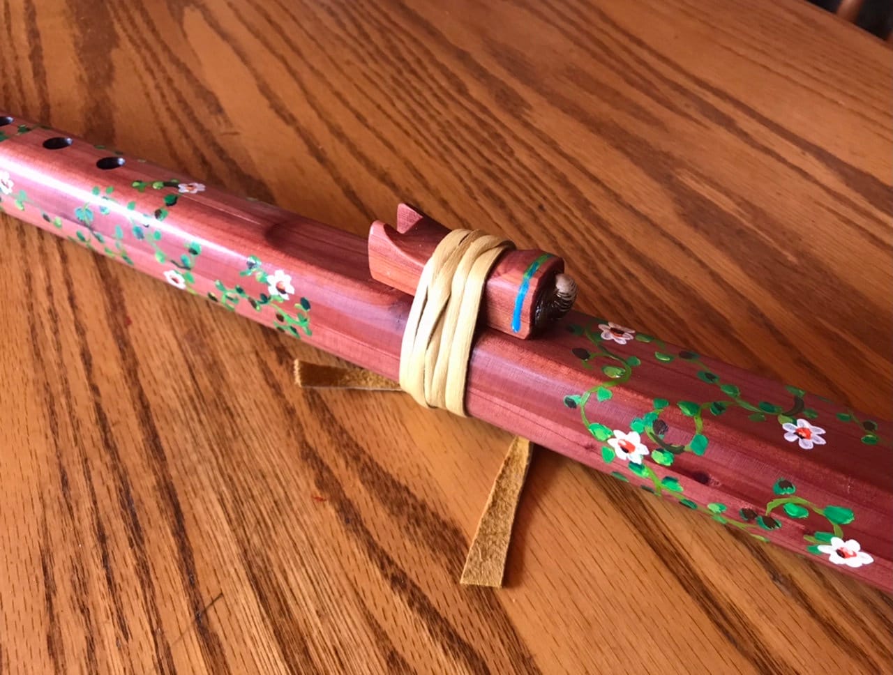 Native-american Style Cedar Flute Karoondinha Daisy Vine - Etsy