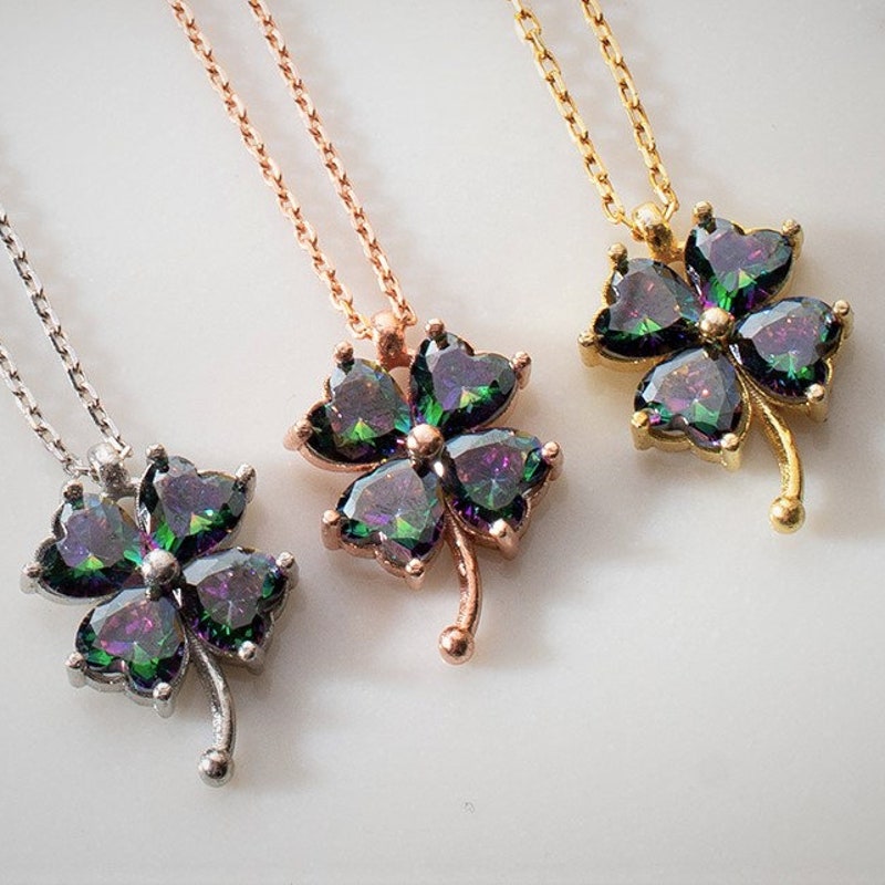 Clover Necklace - Etsy