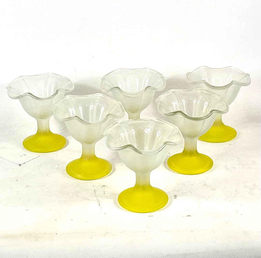 Set of 6 Frosted Glass Ice Cream / Desert / Sundae Coupes - Floral ...