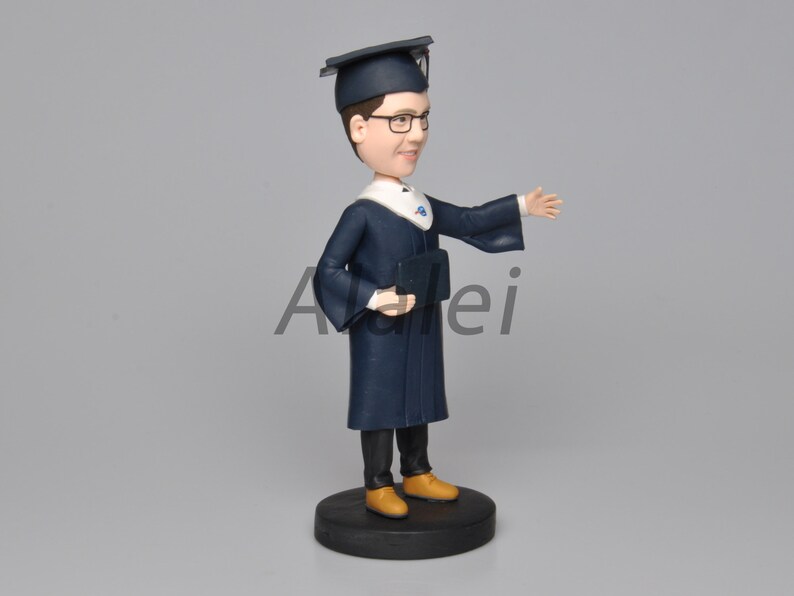 Custom Bobblehead Male Happy Graduate College Graduate Custom - Etsy