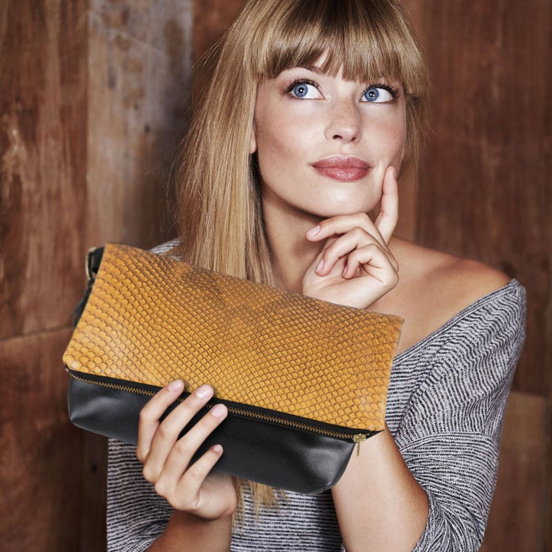 Yellow Snake Skin Texture Hand Bag Evening Bag Fashion Unique Clutche ...