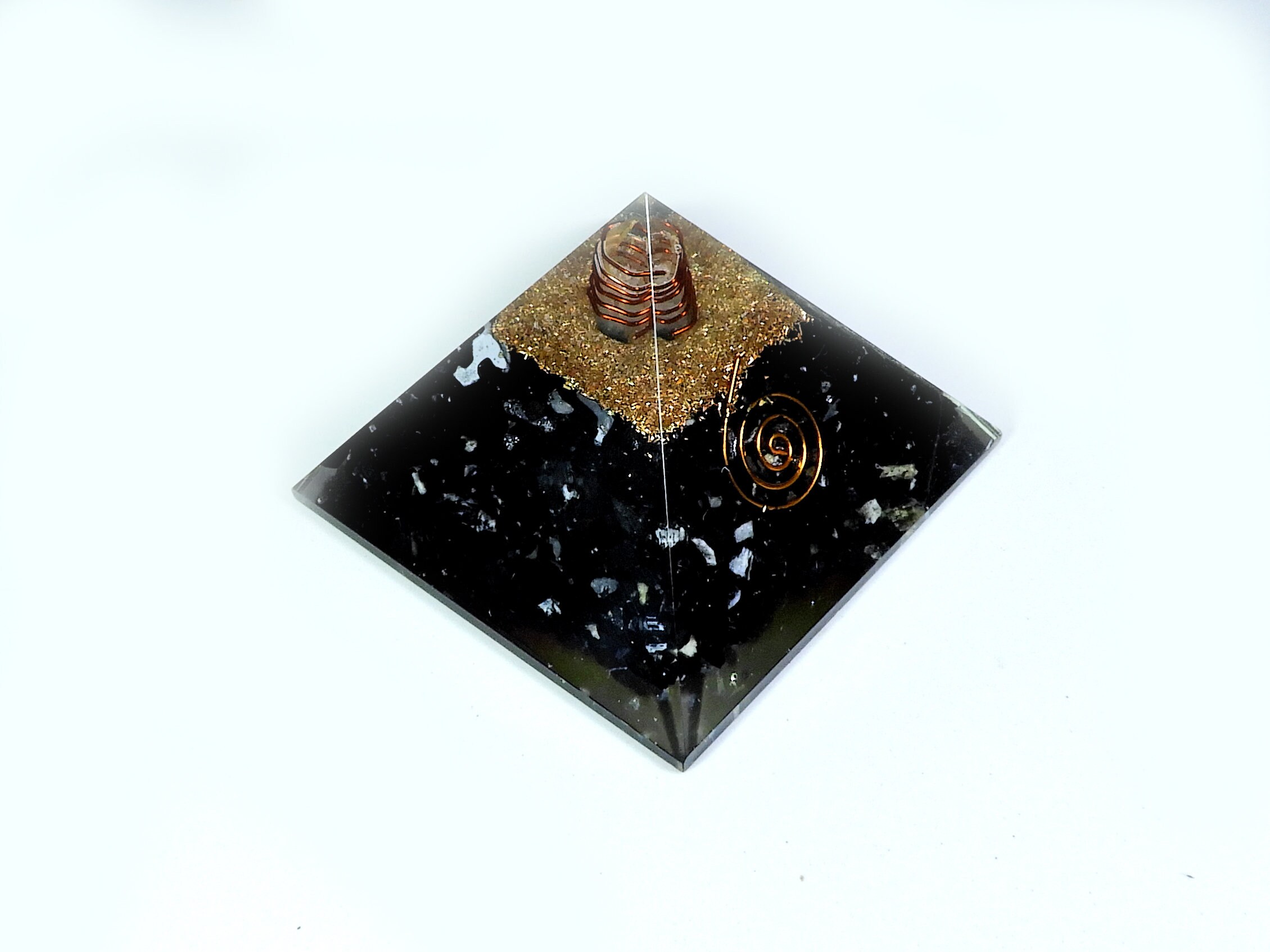 Black Tourmaline Oregon Pyramid Crystal Pyramid Tourmaline Healing ...