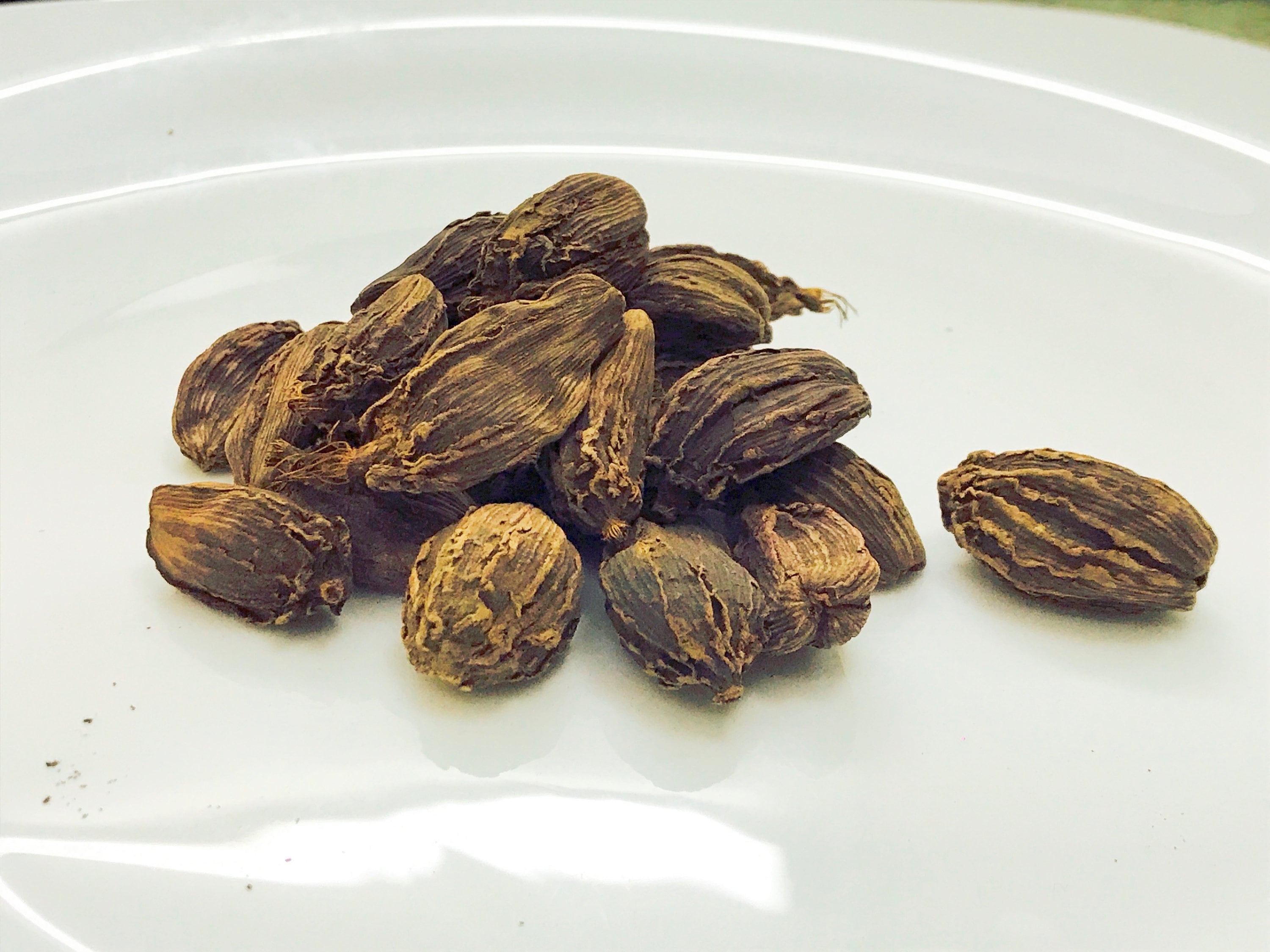 Vainas de cardamomo negro de Sanaa Zesty - Etsy México