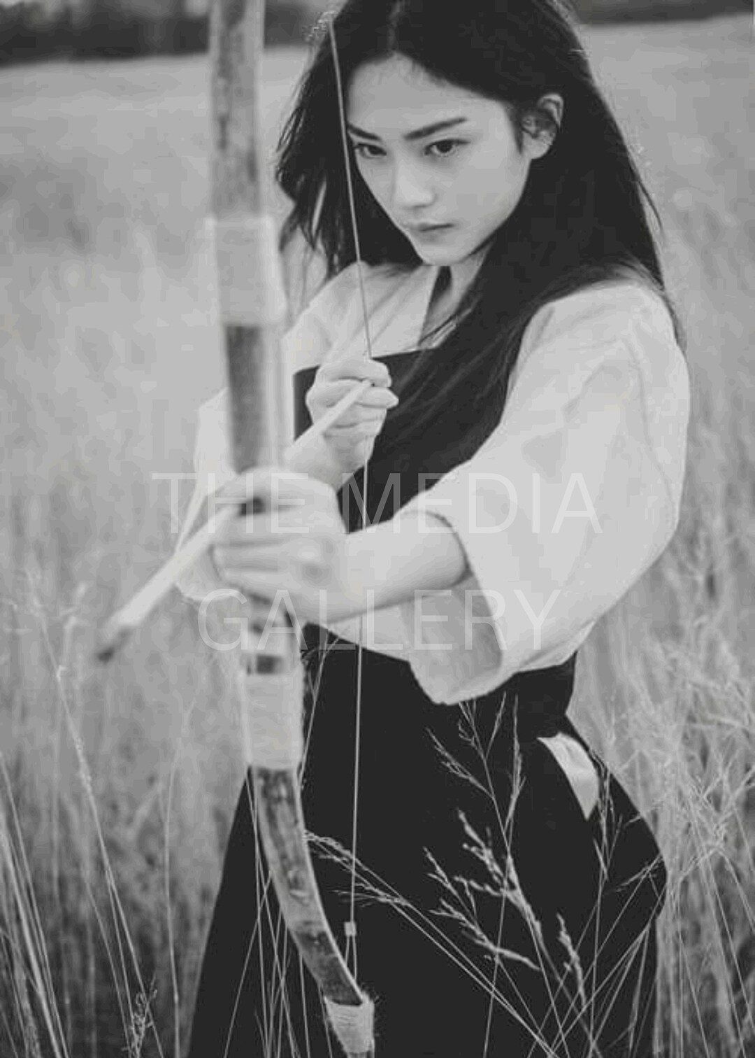 Japanese Female Warrior With Bow Photo Print Beautiful Woman Japanese ...